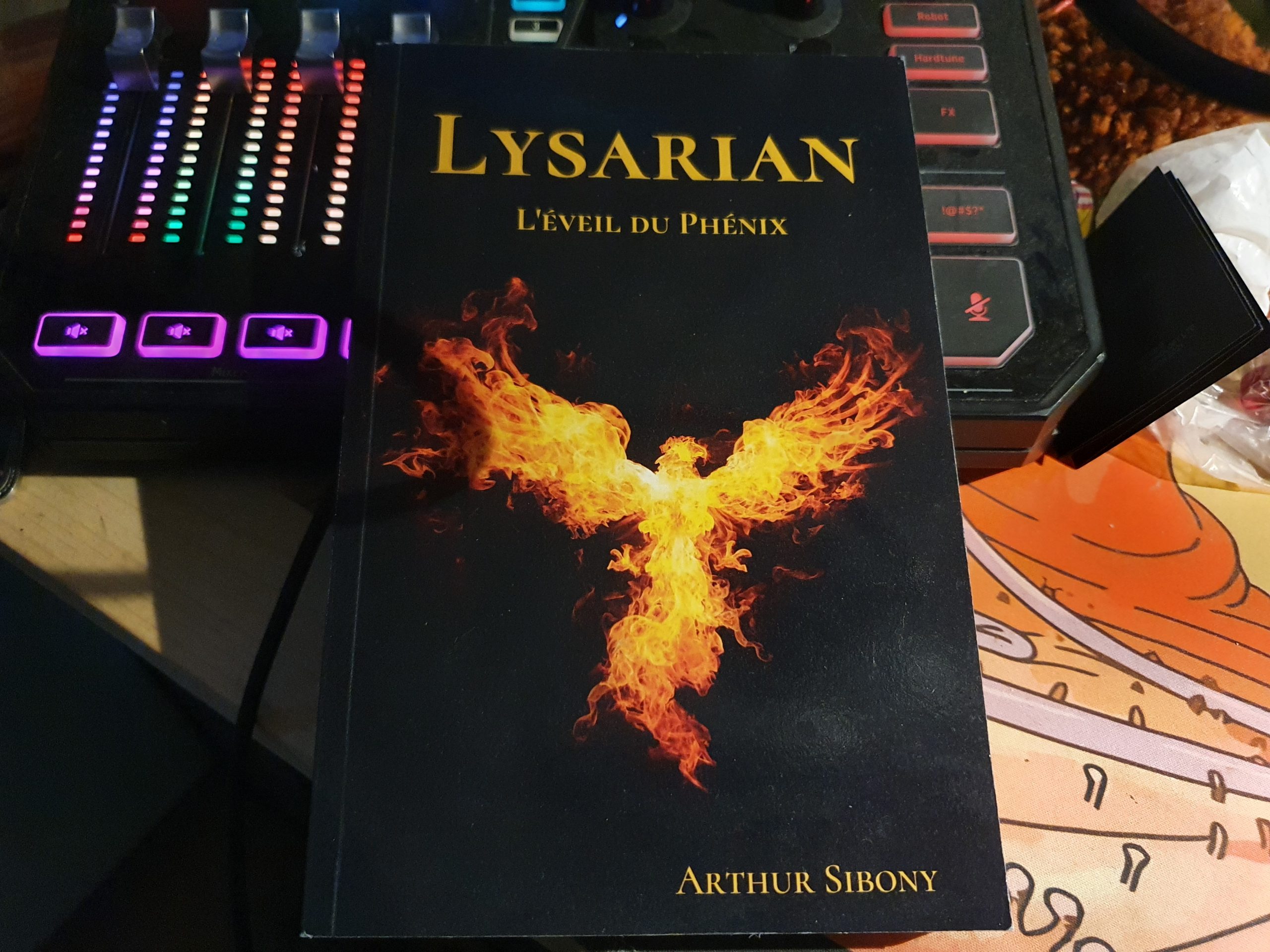 Lysarian : l'éveil du phénix, un livre écrit à 20 ans et déjà en ...